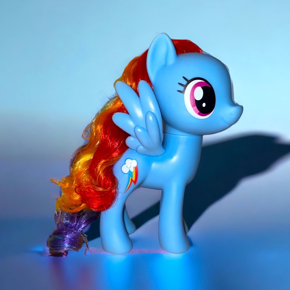 2016 My Little Pony Rainbow Dash Blue Pegasus Magical… - Gem
